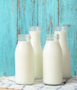 4 Ways To Steam And Froth Milk At Home (Including Microfoam)